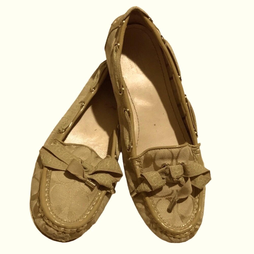 Coach Signature Logo Carisa Loafers Flats - Gem